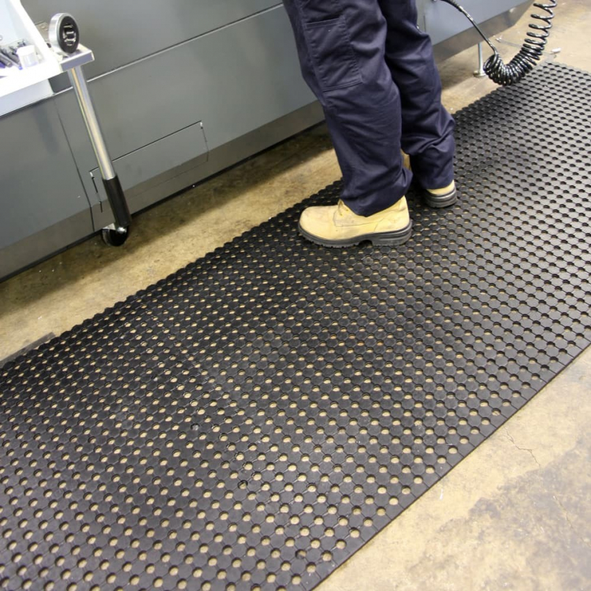 Tapis caoutchouc en rouleau extérieur | Zones neigeuses | Caillebotis Tapis caoutchouc en rouleau extérieur | Zones neigeuses | Caillebotis